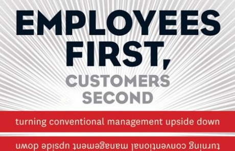 Couverture du livre "employee first, customers second" - Satisfaction ...